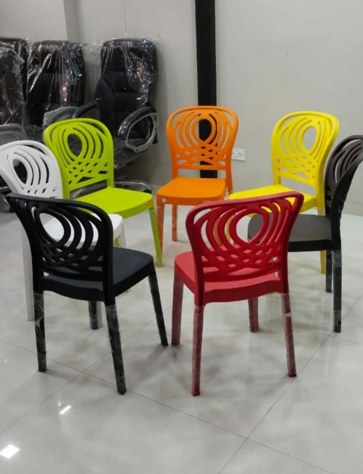 How to Recycle Plastic Chairs - Nature365